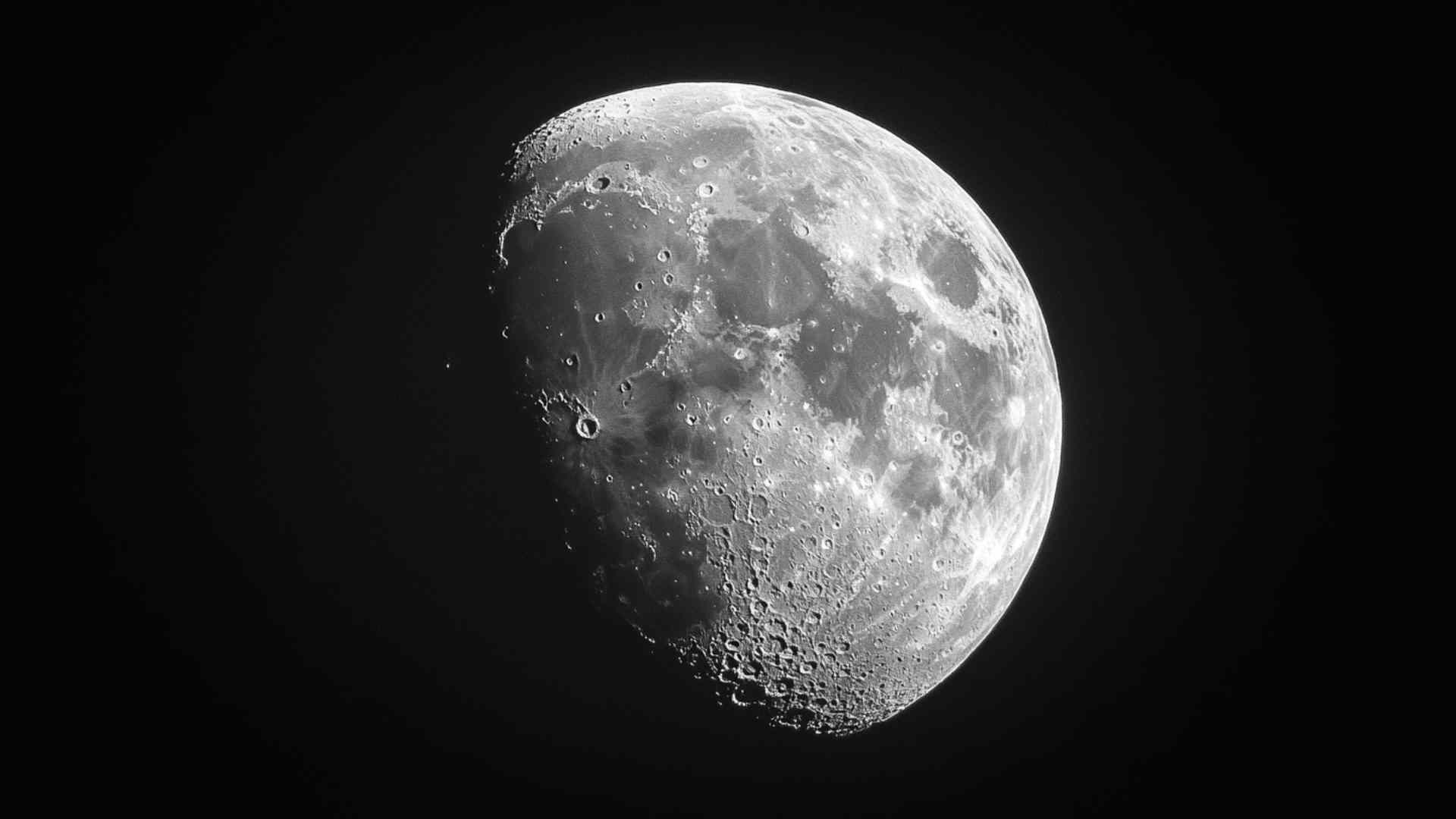 145 Fun Facts About the Moon That Will Surprise You